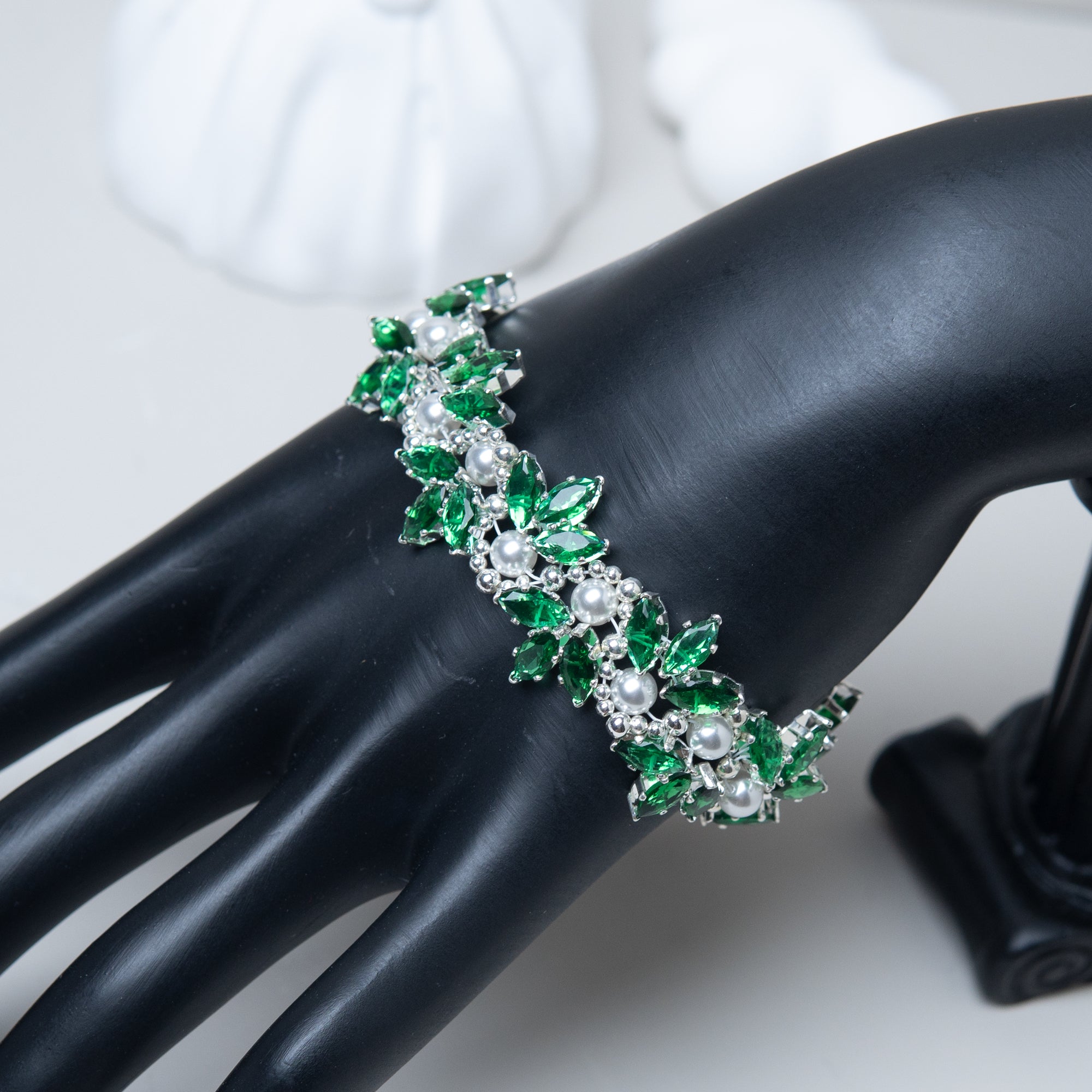 Bracelet Making Kits – Page 3 – girlglowdiy